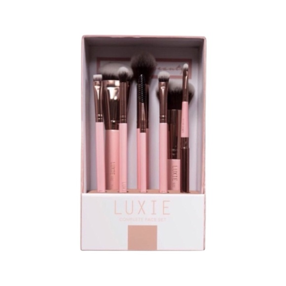 Luxie | Makeup | Luxie Complete Face Brush Set | Poshmark